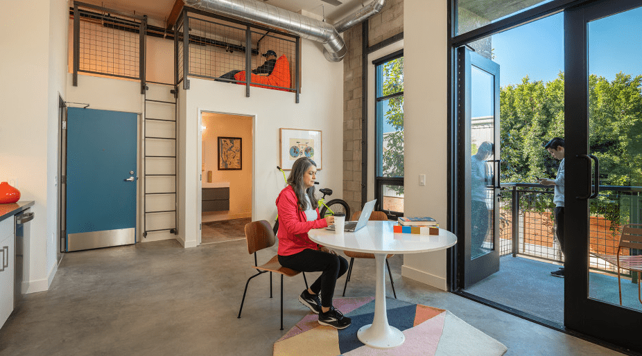SideStudio | 4th Street Market
